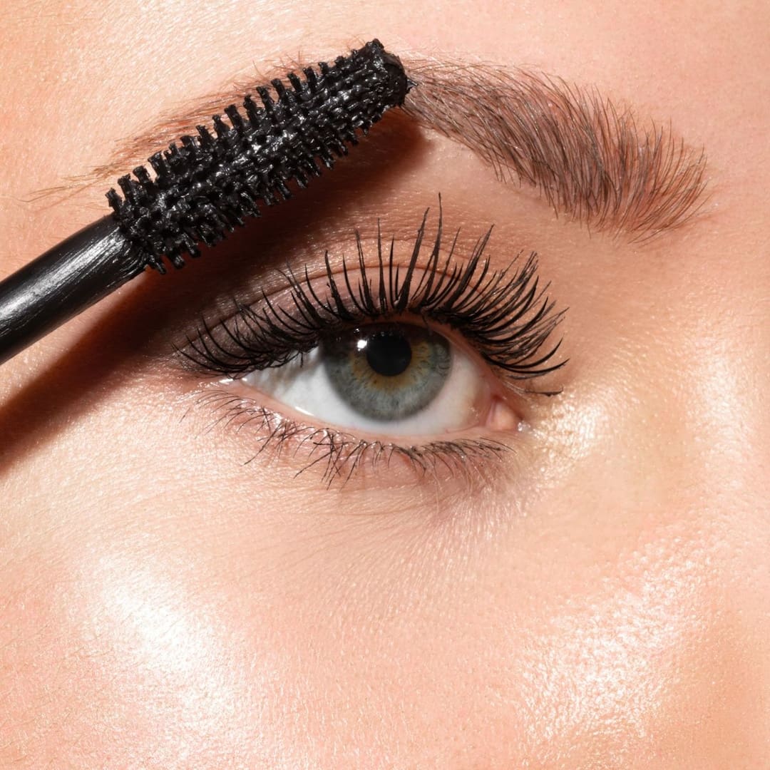 Achieve Stunning Lashes for the Holidays | Miami Daily Life
