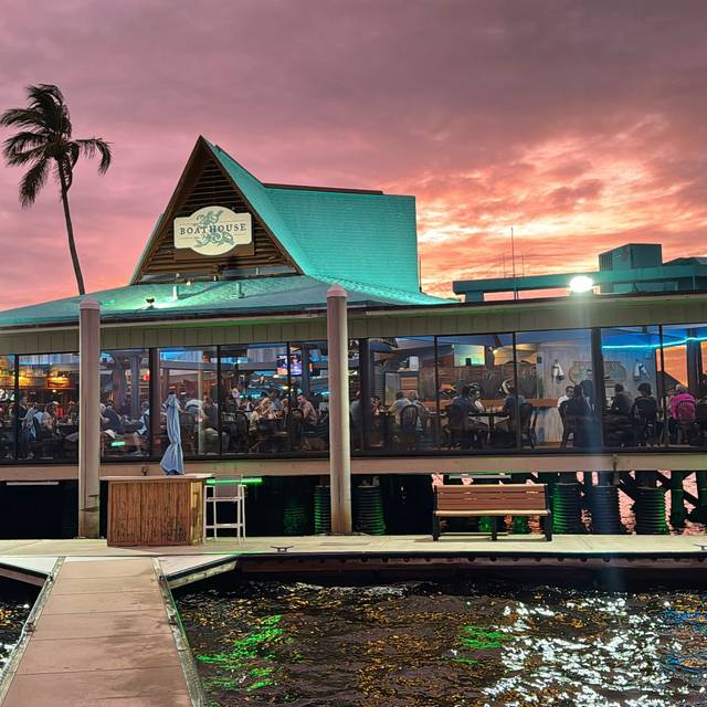Exploring The Boathouse on Naples Bay: A Scenic Seafood Destination ...