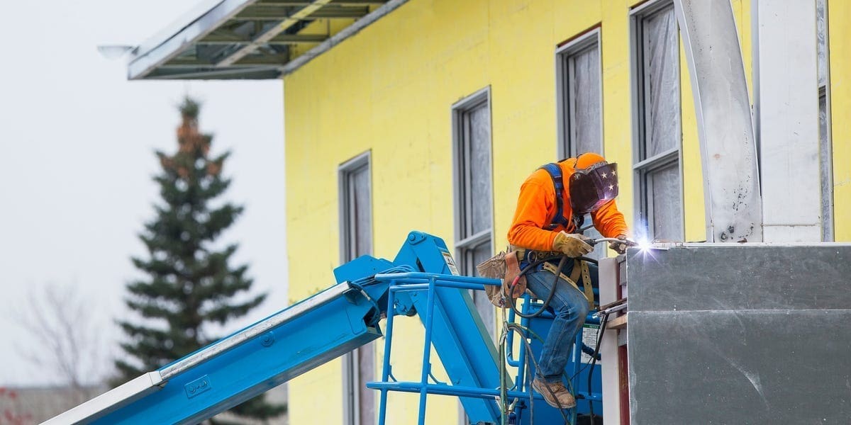 Montana Contractors Tackle Labor Shortage with Gen Z Initiatives | Miami Daily Life